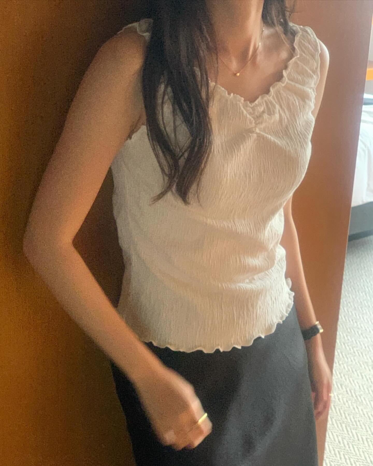 Tops – Page 2 – LEDAY